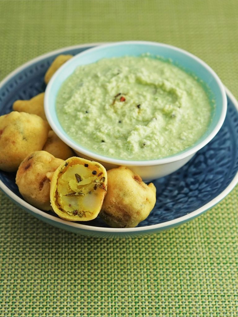 Aloo Bonda: Indian Potato Balls | Recipes | Moorlands Eater